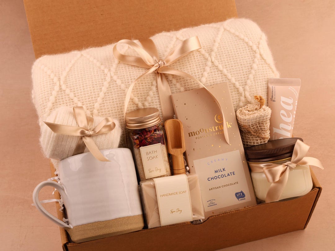 Best Friend Gift Box, Friendship Gift, Birthday Box, Bff Gifts, Best ...