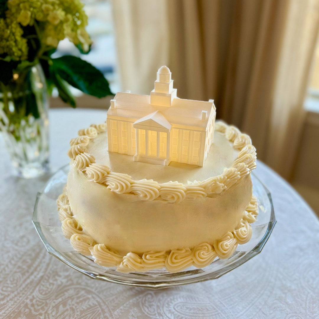 University of Iowa Cake Topper Light: Old Capitol Figurine for Hawkeyes ...