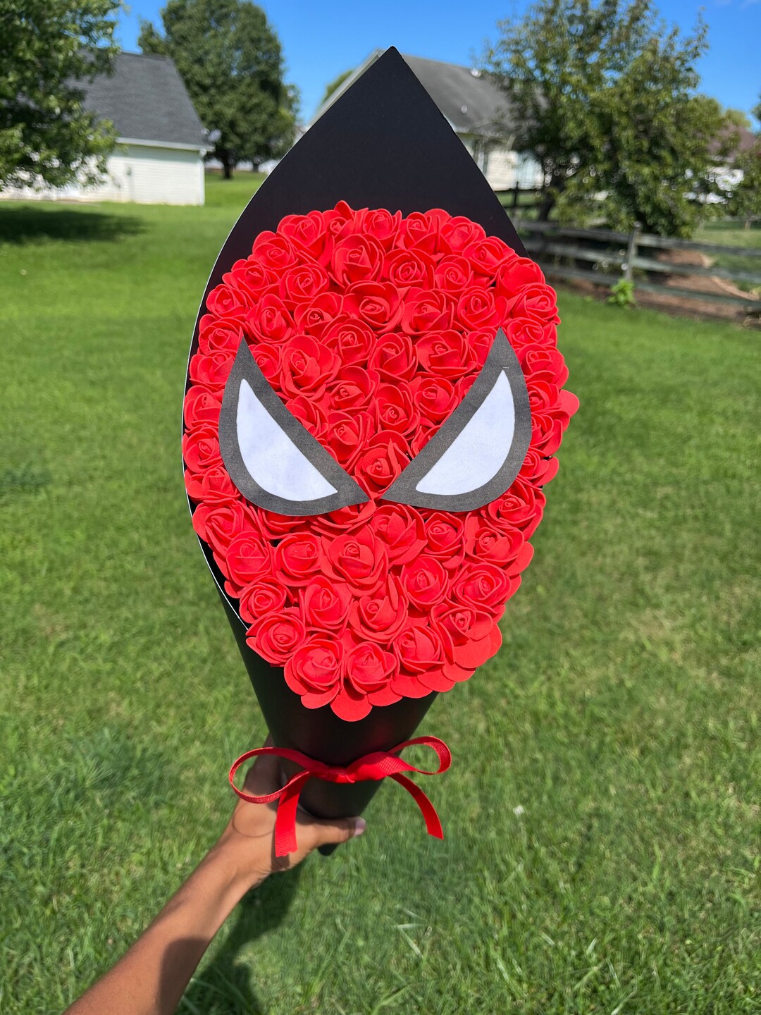 Large Spiderman Rose Bouquet - Etsy