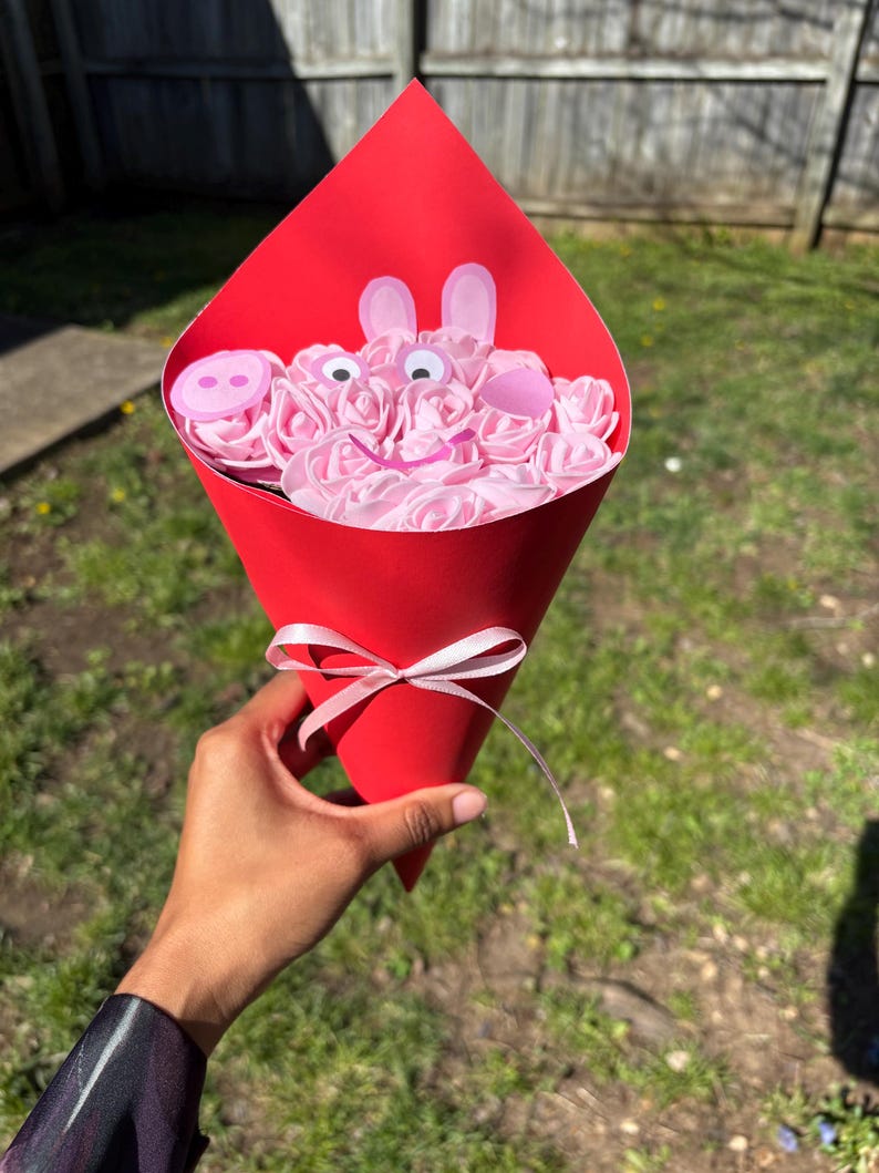 Peppa Pig Rose Bouquet - Etsy