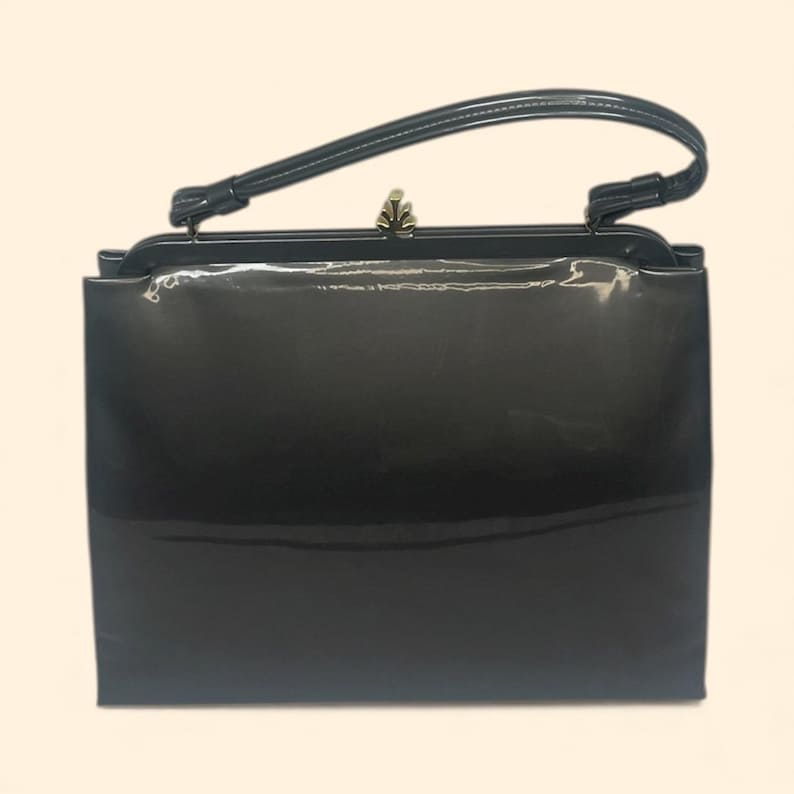 1960s Vintage Gray Patent Leather Handbag With Gold Leaf Clasp Mid ...