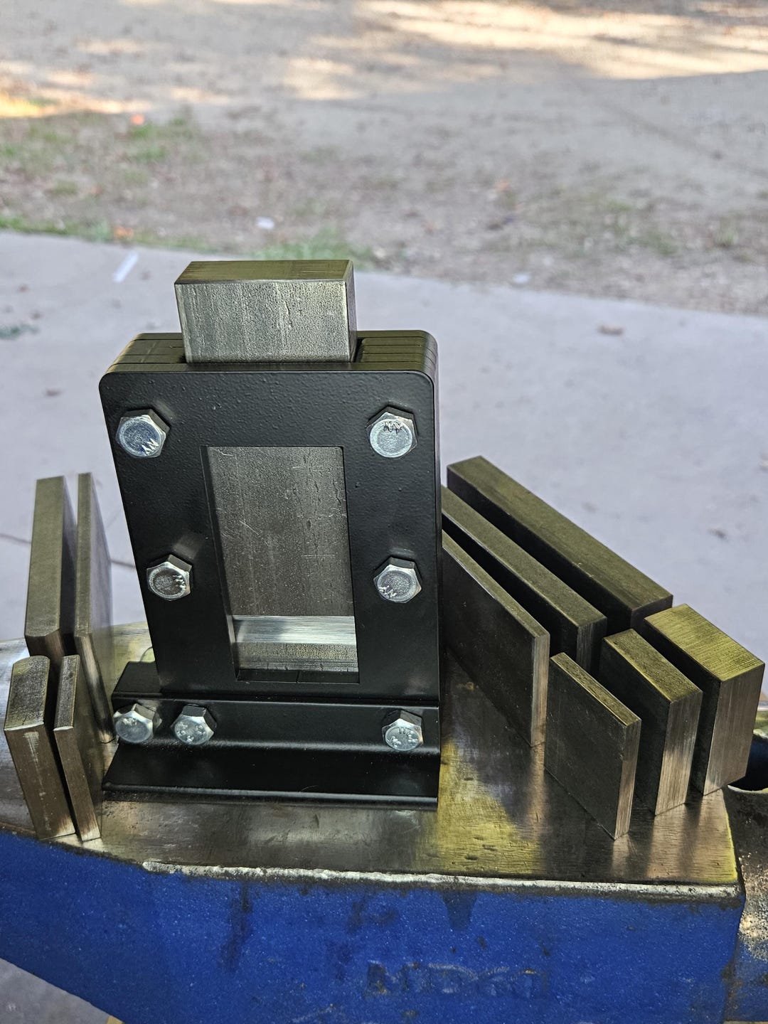 Blacksmith Guillotine Tool With Interchangeable Dies – 4140 Alloy Steel ...
