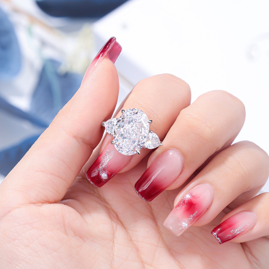 Classic Oval Ice Cut White Diamond 12.6ct Wedding Ring Oval Brilliant ...