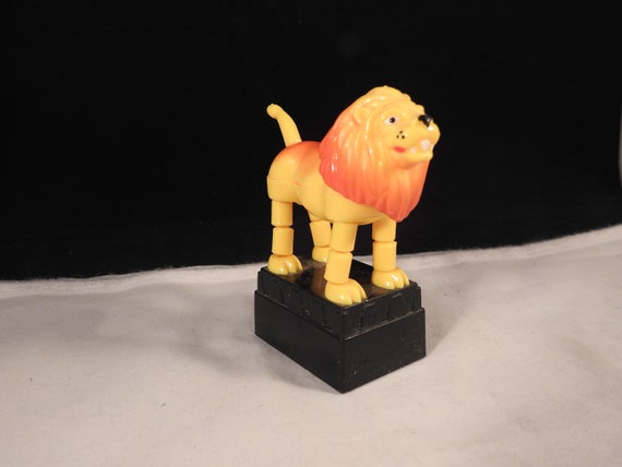 Vintage Plastic Lion Push Puppet | Etsy