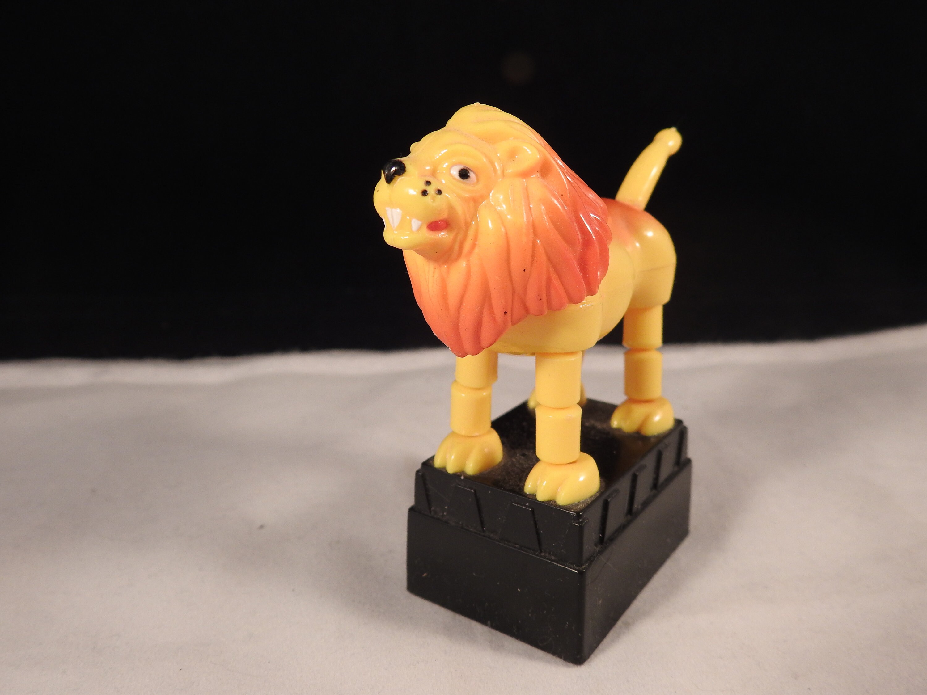 Vintage Plastic Lion Push Puppet - Etsy
