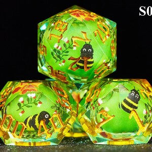Cute Bee Liquid Core Dnd Dice Set for Role Playing Games, Galaxy ...