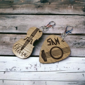 Personalised Violin Shape Keyring Keychain. Music Lovers Gift. Violin ...