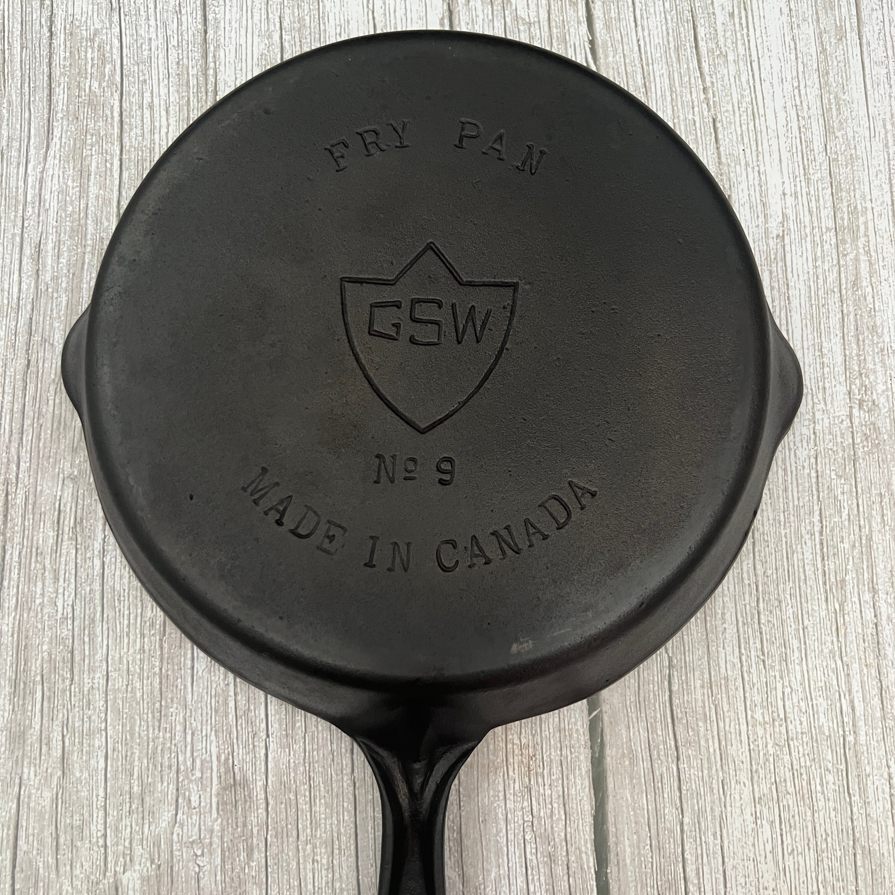 Vintage GSW Cast Iron Pan Number 9 - Etsy