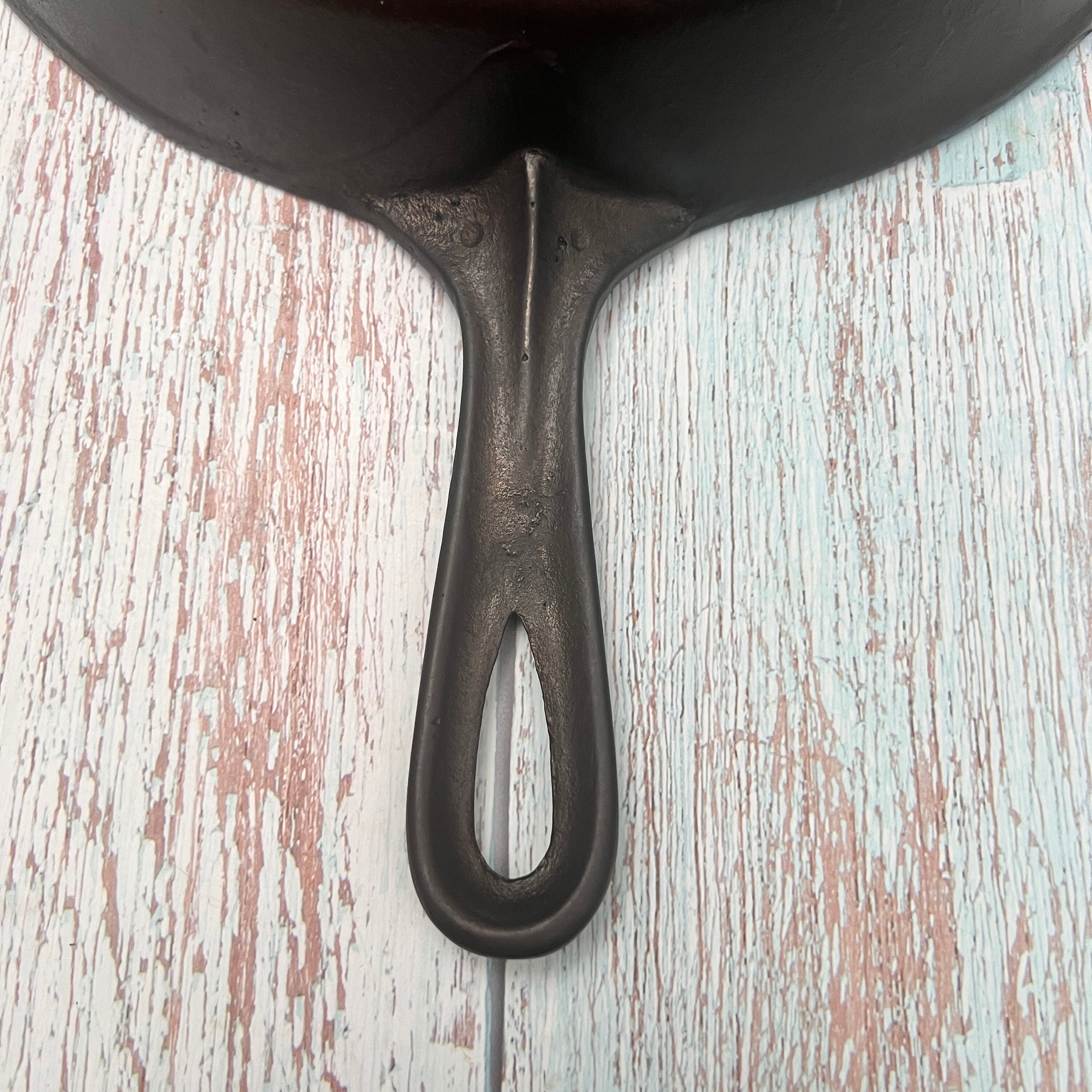 Restored "dot" Cast Iron Skillet - Number 9 - Rare - Etsy