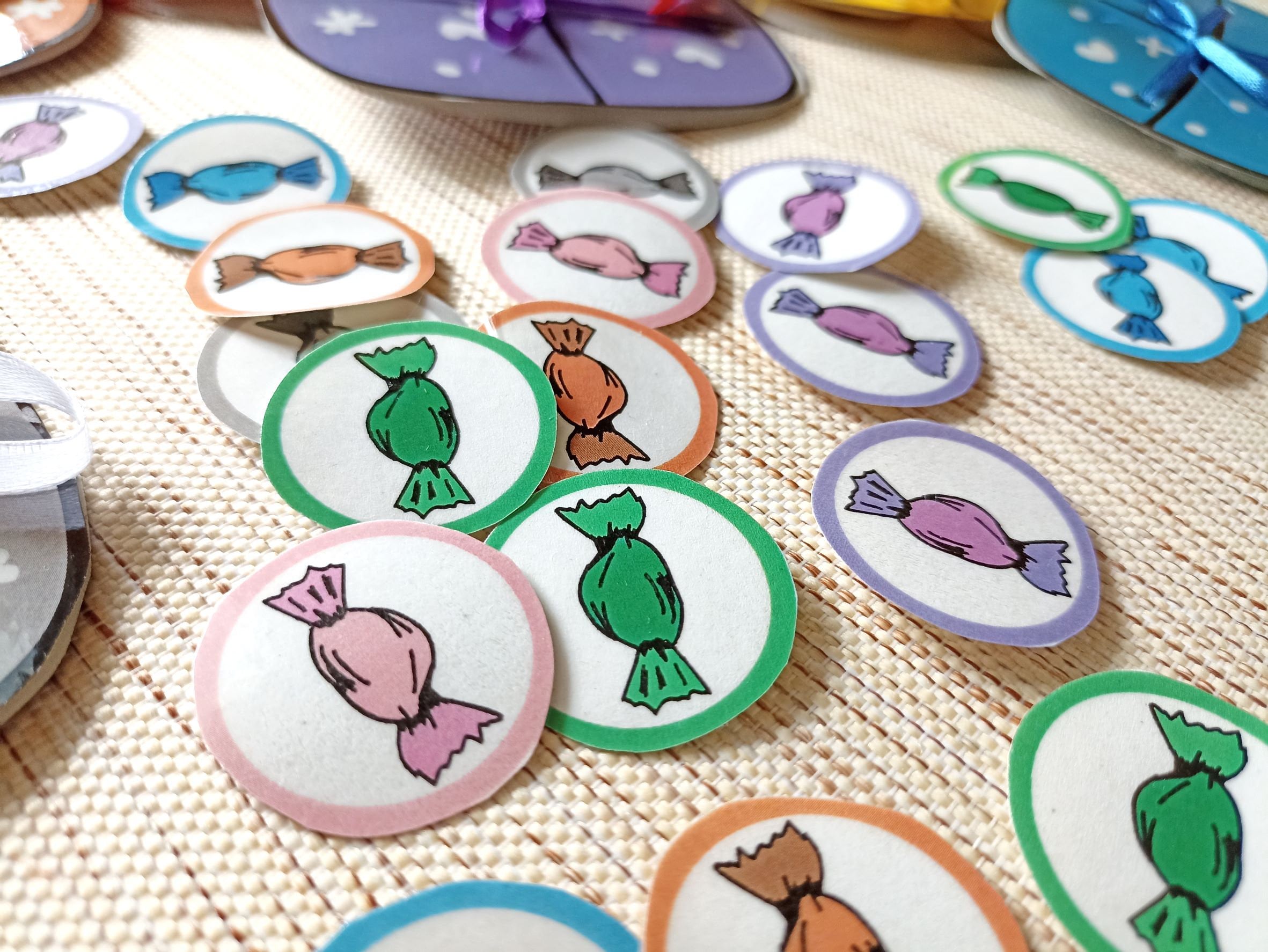 Miniature Giftboxes; Fine Motor Skills Game;printable Toy for ...