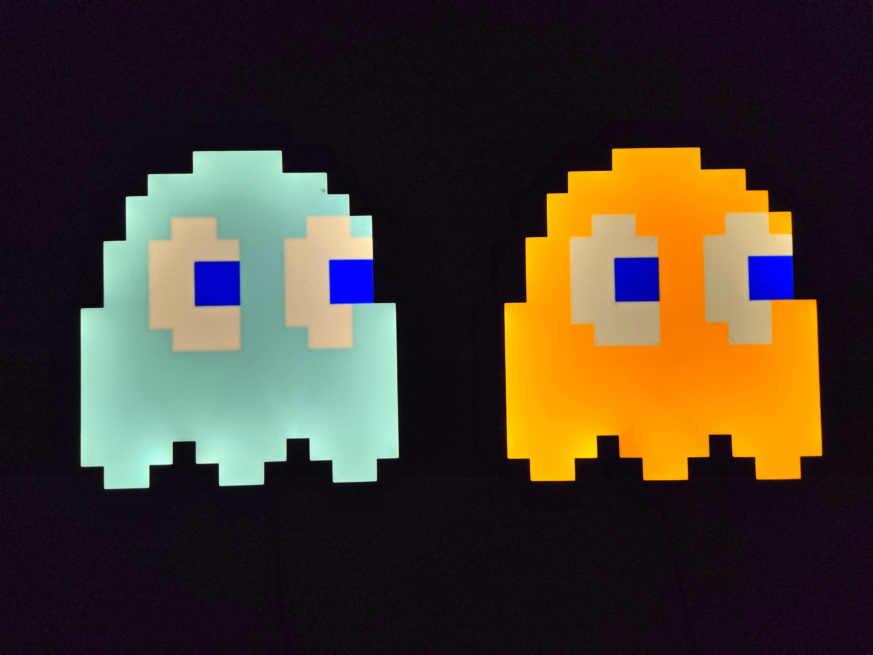 Pacman Led Light Boxes - Etsy