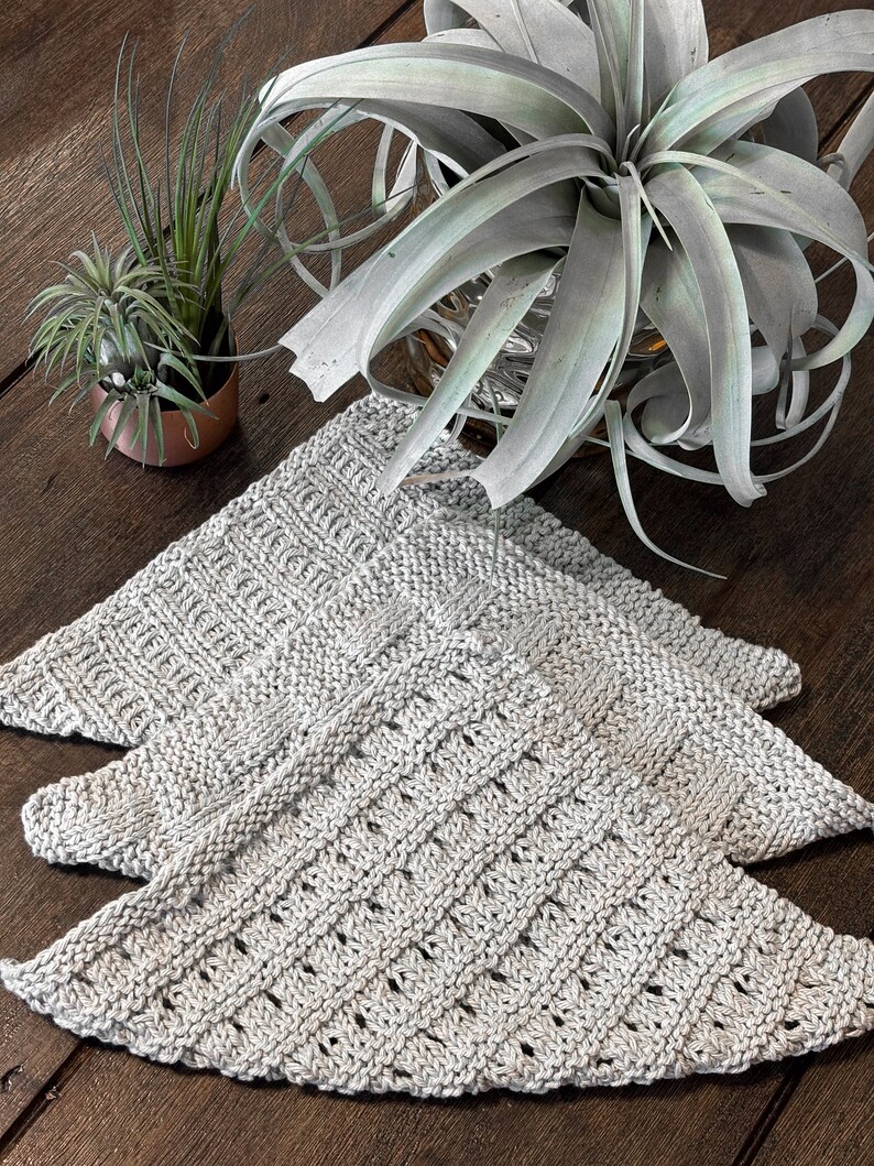 Easy Dishcloth Knitting Pattern | Ridges & Ladders Design | Washcloth ...
