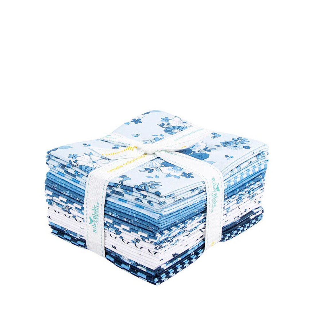 Blue Blooms and Threads Fat Quarter Bundle by Christopher Thompson of ...