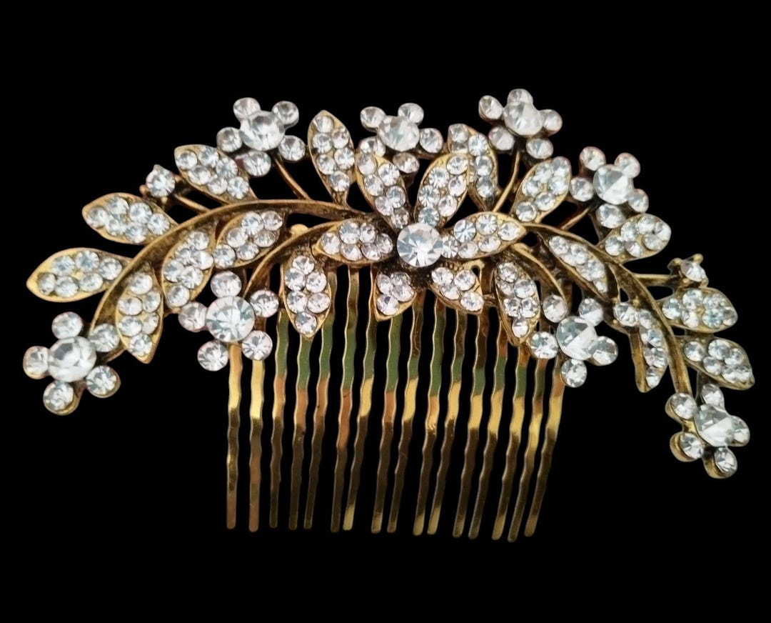 Exquisite Classic-style Hairpin/comb for a Bun or Updo in a Beautiful ...