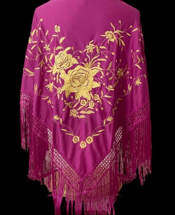 Spanish flamenco shawl in pinkish-purple/bougainville… - Gem