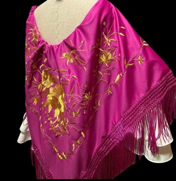 Spanish flamenco shawl in pinkish-purple/bougainville… - Gem