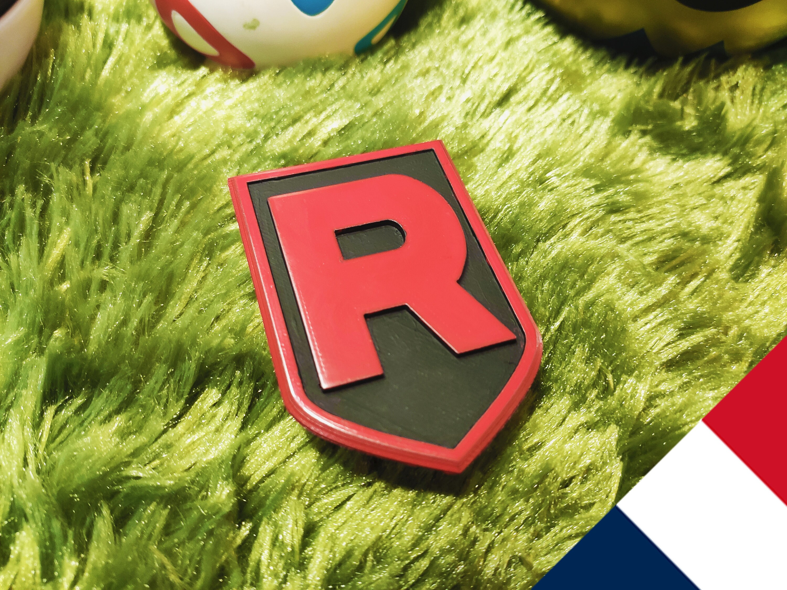 Team Rocket R Wallpaper