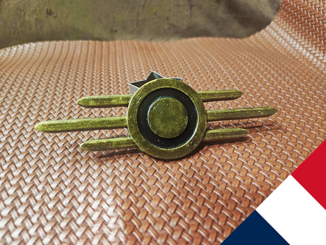 BADGE / MAGNET Vault-tec Gold - Fallout Inspired - Etsy