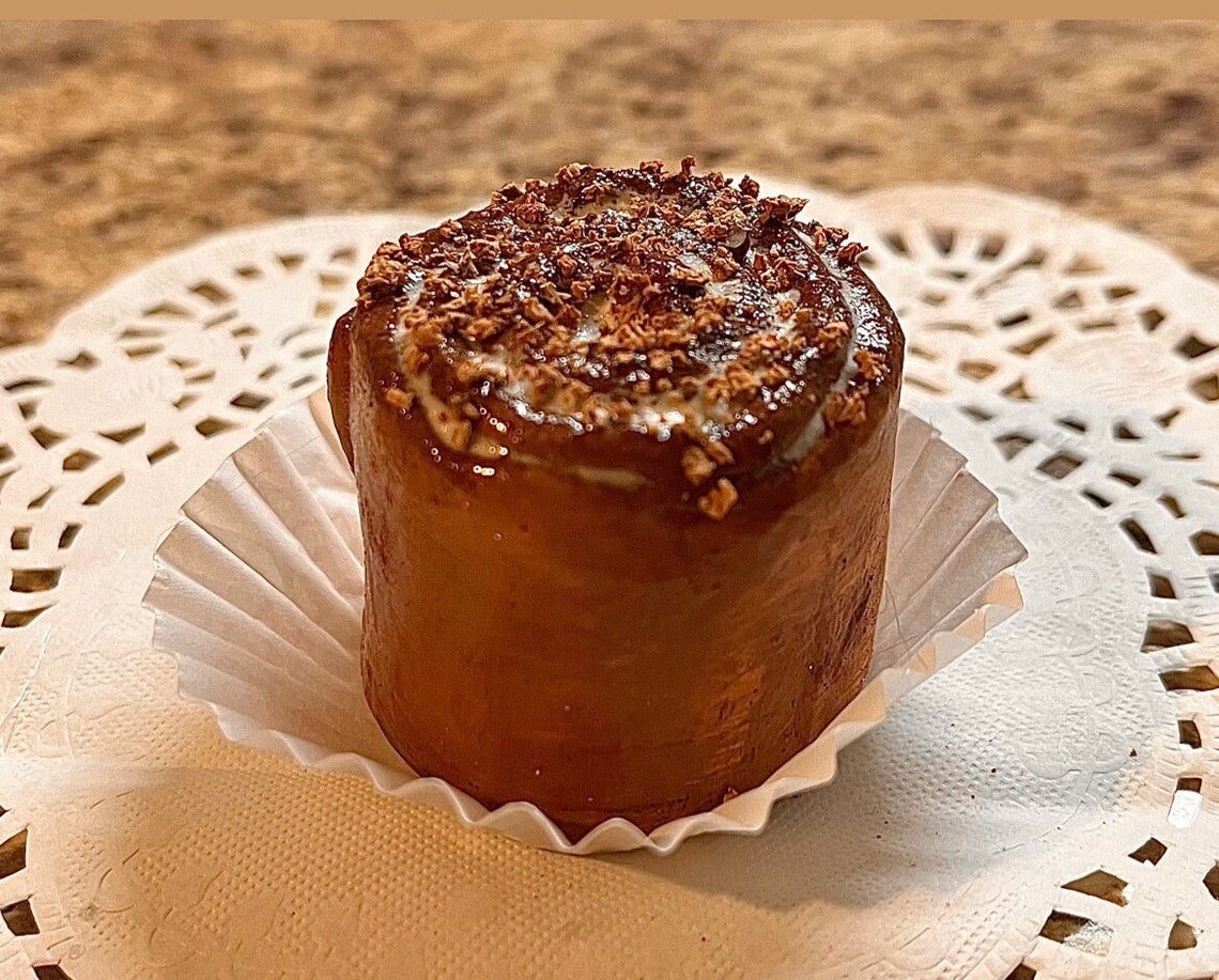 Mini Cinnamon Iced Buns for Home Staging, Kitchen Decor, Christmas Tree ...