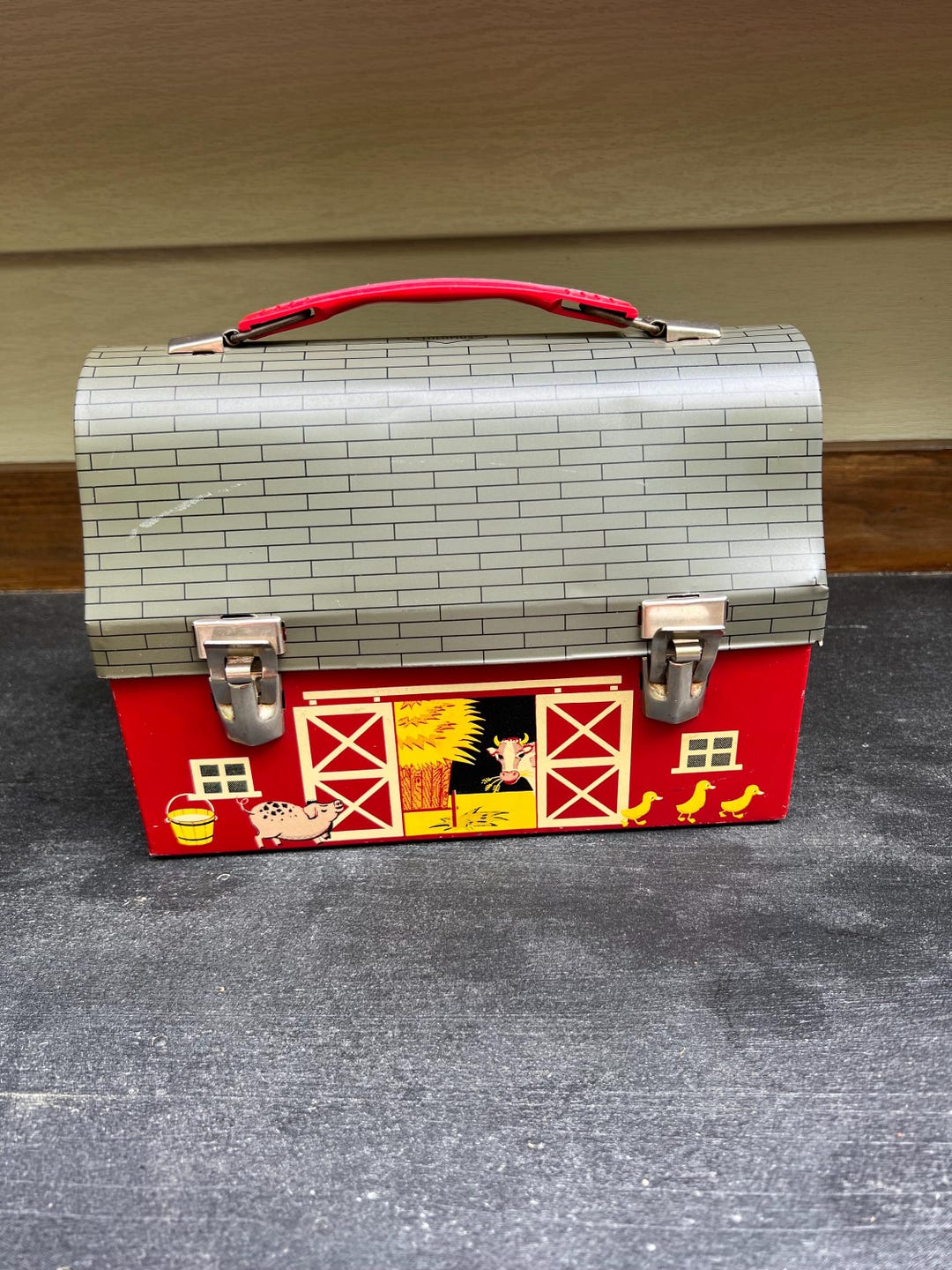 Vintage Red Barn Farmhouse Metal Lunchbox Made by Thermos. Free ...