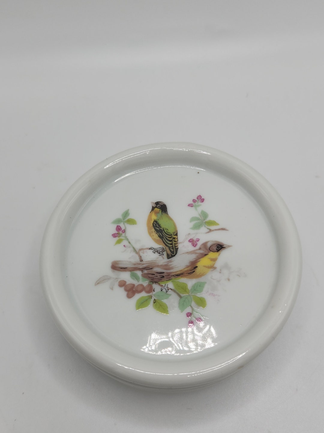 Vintage Small Birds Plates Set of Four With Rack, 4 Small Porcelain ...