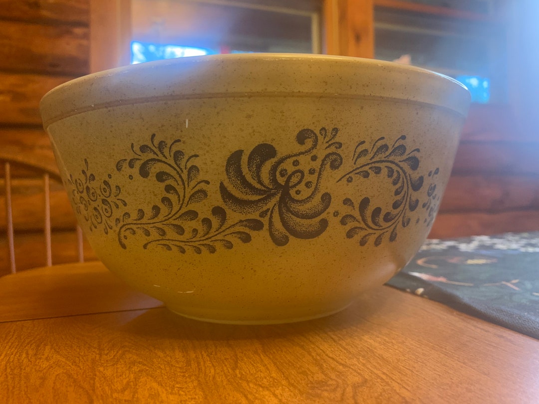 Vintage 70’s Pyrex Mixing Bowl 403 in Homestead - Etsy
