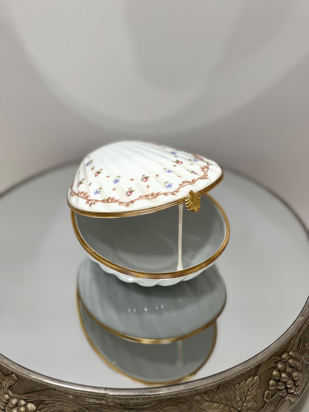 Haviland Limoges Large Clam Shell Jewelry Box Gold Trim FRANCE Small ...