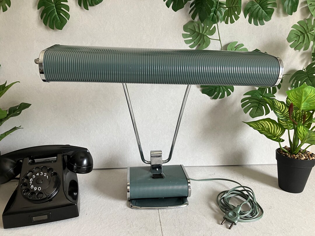 Eileen Gray Jumo N71 France Green Verde Table Lamp - Etsy