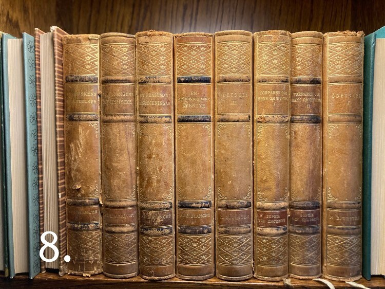 Harry Potter Inspired Book Stacks | Hogwart Houses Inspired Book Stack ...