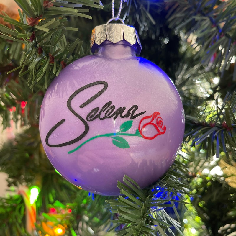 Selena Quintanilla - Etsy