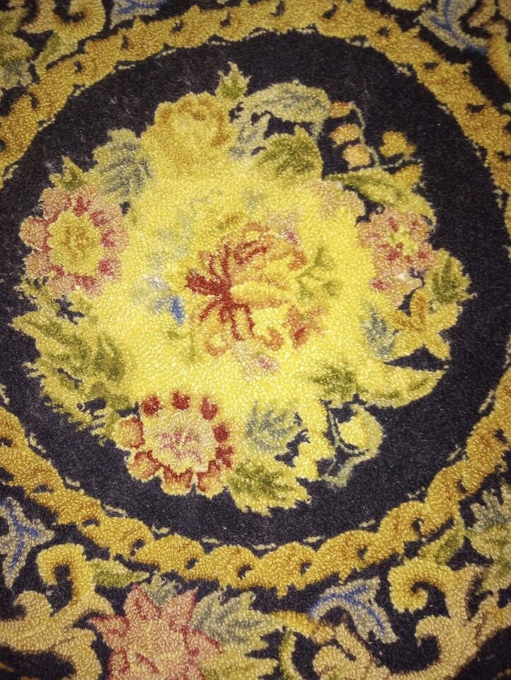 VINTAGE 23 Diameter Round HOOKED RUG, Primitive, Black and Flowers - Etsy