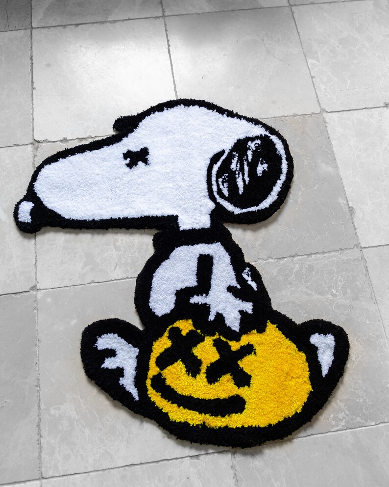 Snoopy Rug | Handmade Tufted | Acrylic Yarn | Custom Tufted Rug ...