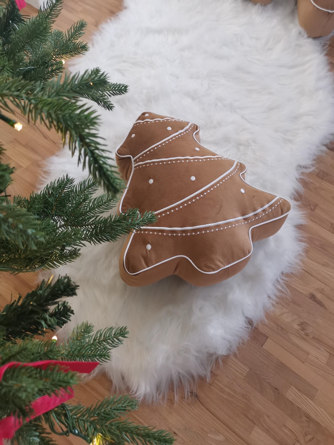 Gingerbread Christmas Tree Pillow, Velvet Holiday Decor - Etsy