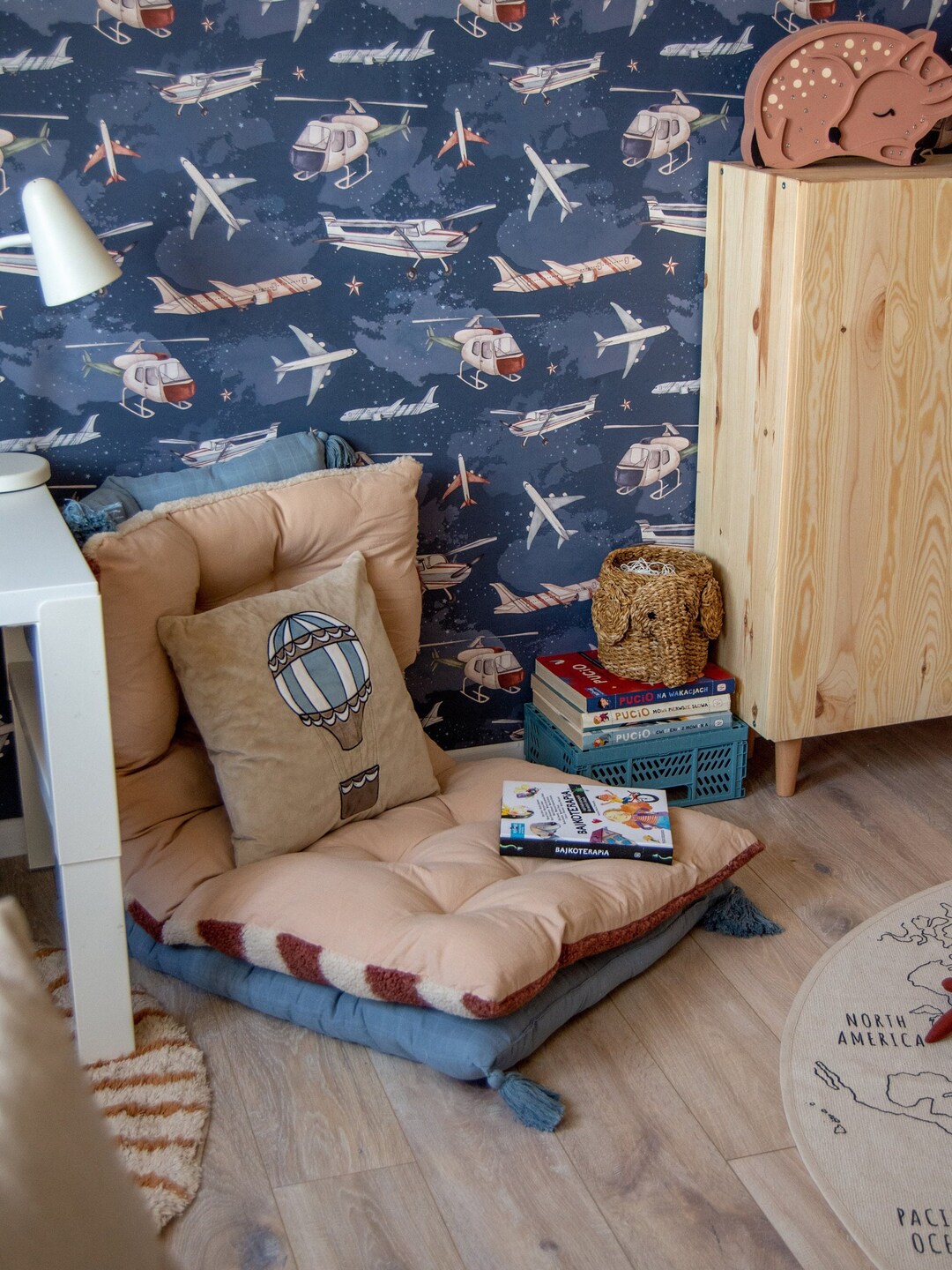 Retro Hot Air Balloon Pillow Made of Velvet Fabric, Gift for Fan of ...