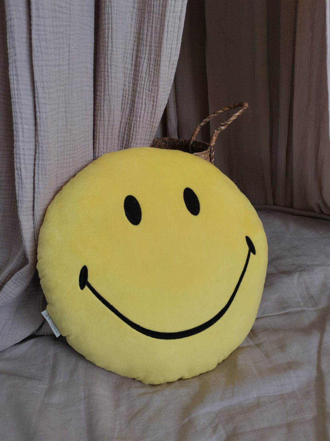 Smile Pillow, Yellow Happy Face, Cute Soft Decor, 90s Vibe, Kids Room ...