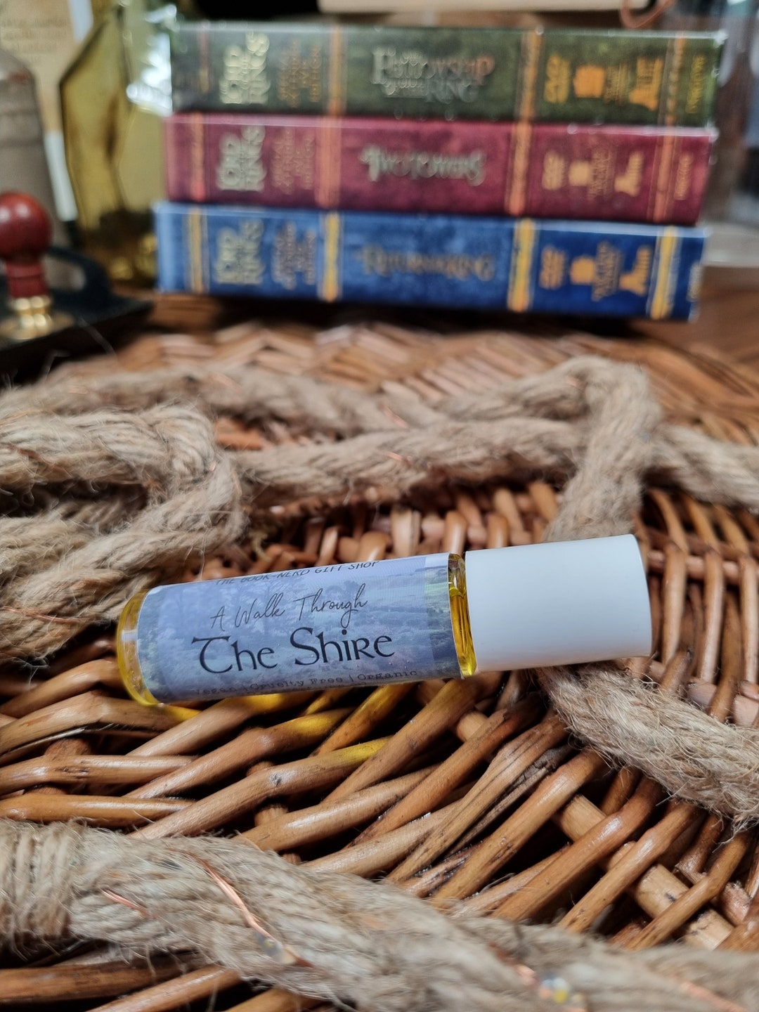 A Walk Through the Shire Perfume Oil, Tolkien - Etsy