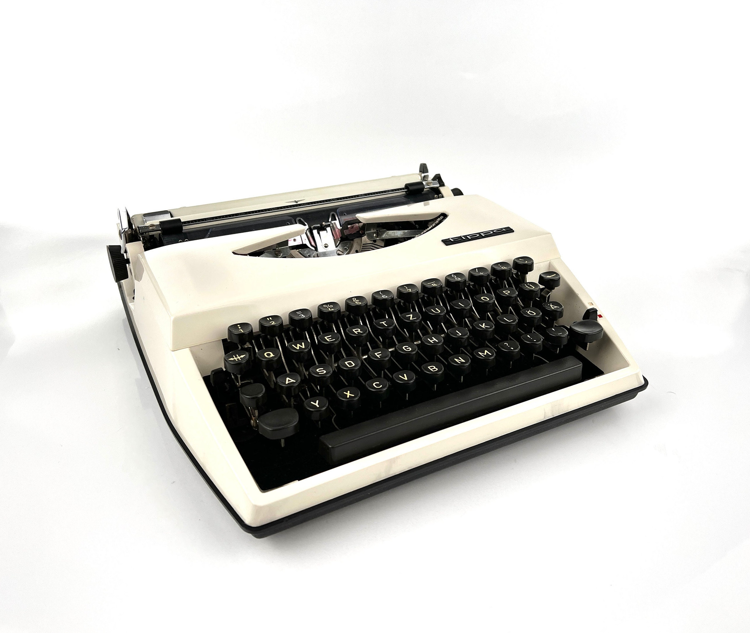 Stanley Kubrick - Adler Tippa Travel-typewriter With Case Beautiful ...