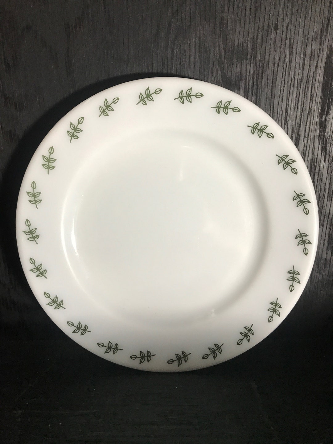Vintage Corning Pyrex Green Leaf Pattern Dinner Plates Set of 4 - Etsy