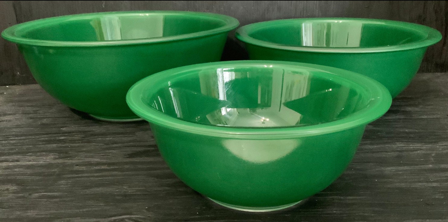 Pyrex Green Nesting Mixing Bowls - Etsy