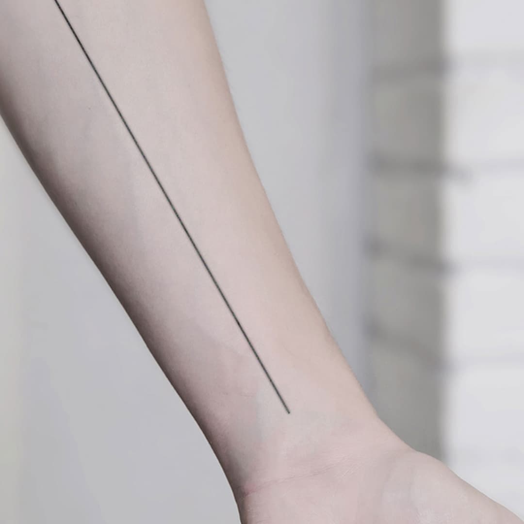 Straight Line Semi-permanent Tattoo | Seam Line Tattoo | Temporary ...