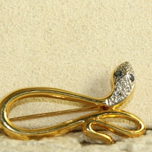 9K Snake Brooch With Sapphire Eyes and Diamond Scales - Etsy