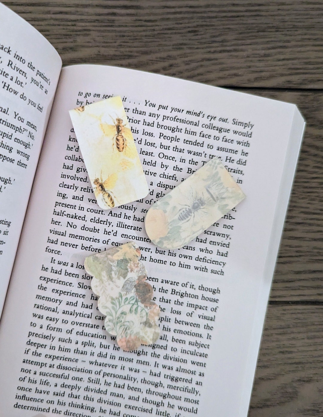 Vintage Bees - Magnetic Bookmarks - Etsy
