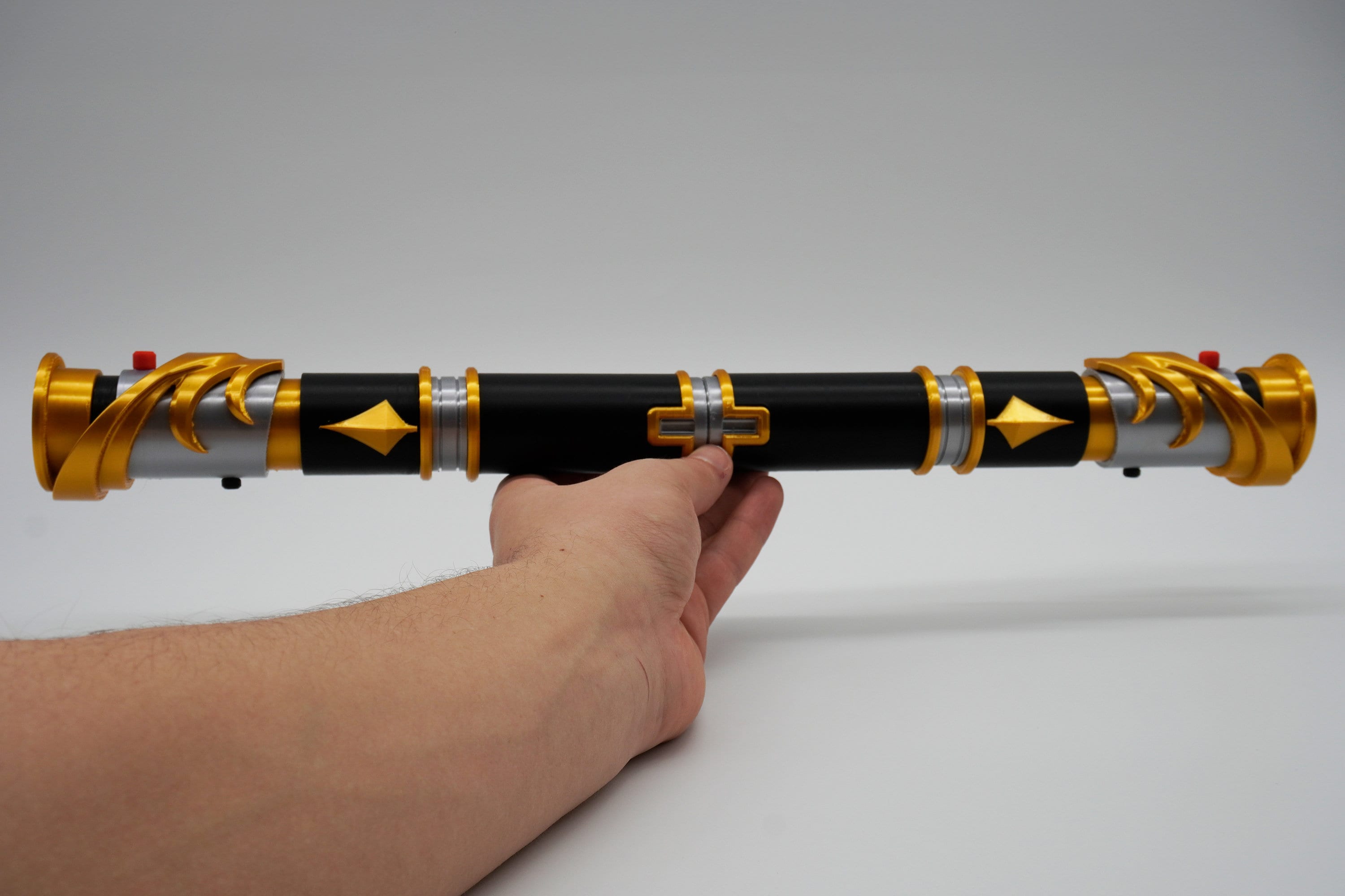 Keeve Trennis the High Republic Lightsaber Hilt Prop - Star Wars: the ...