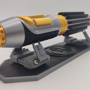 Mace Windu's Lightsaber Hilt - Star Wars Prequels Inspired Replica ...