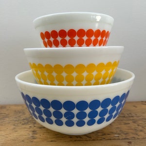 Pyrex Dots Set - Etsy