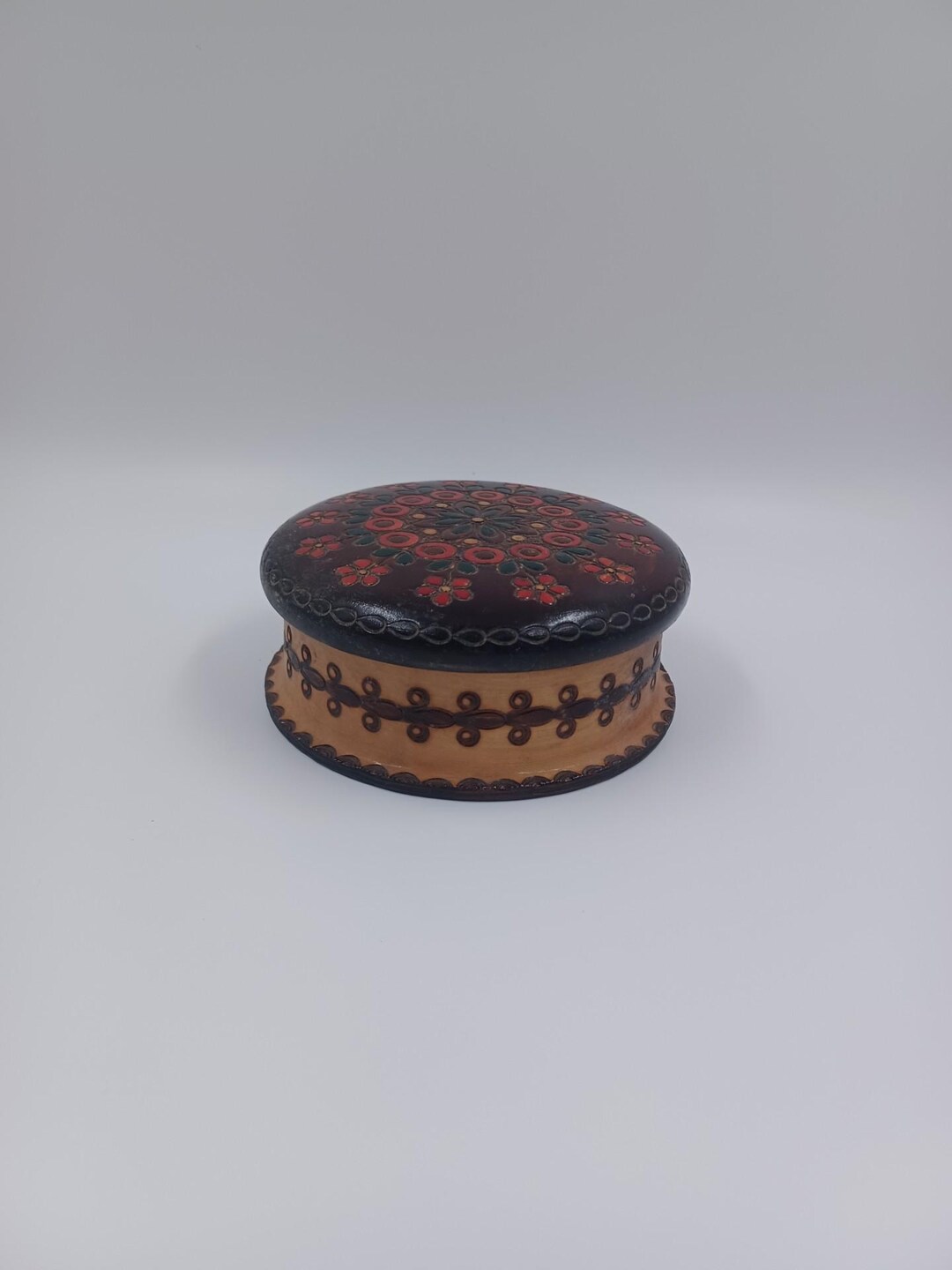 Vintage Hand Painted & Etched Wood Polish Trinket Box - 2.25"t X 5.5 ...