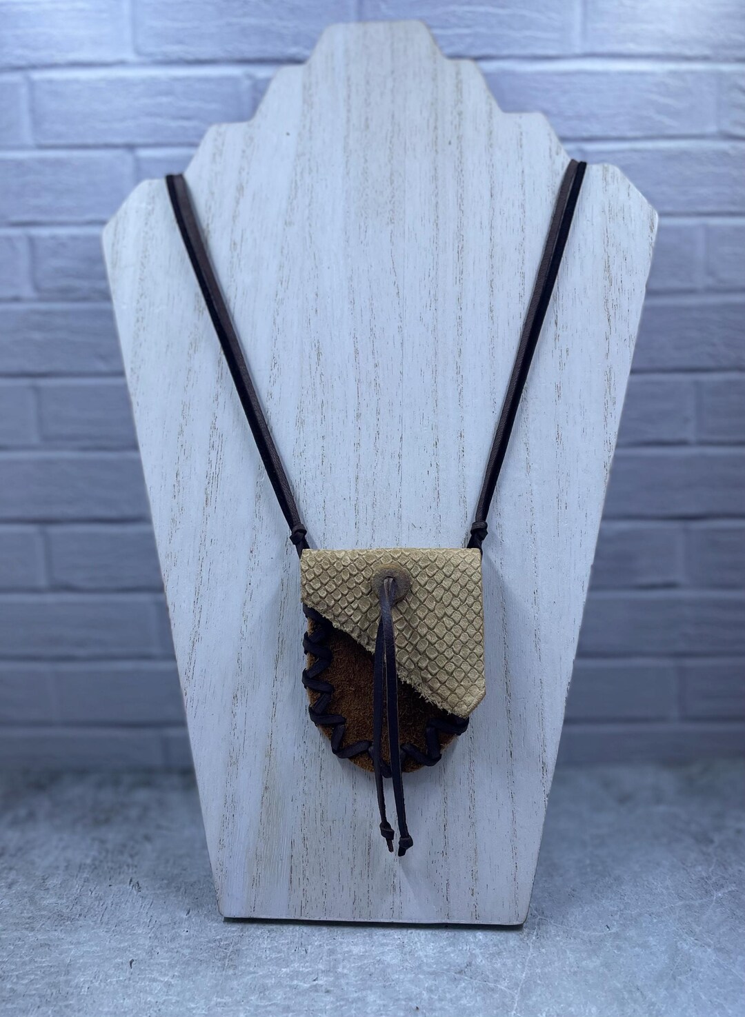 Leather Medicine Pouch Necklace With Crinoid Fossil | Crystal Carrier ...