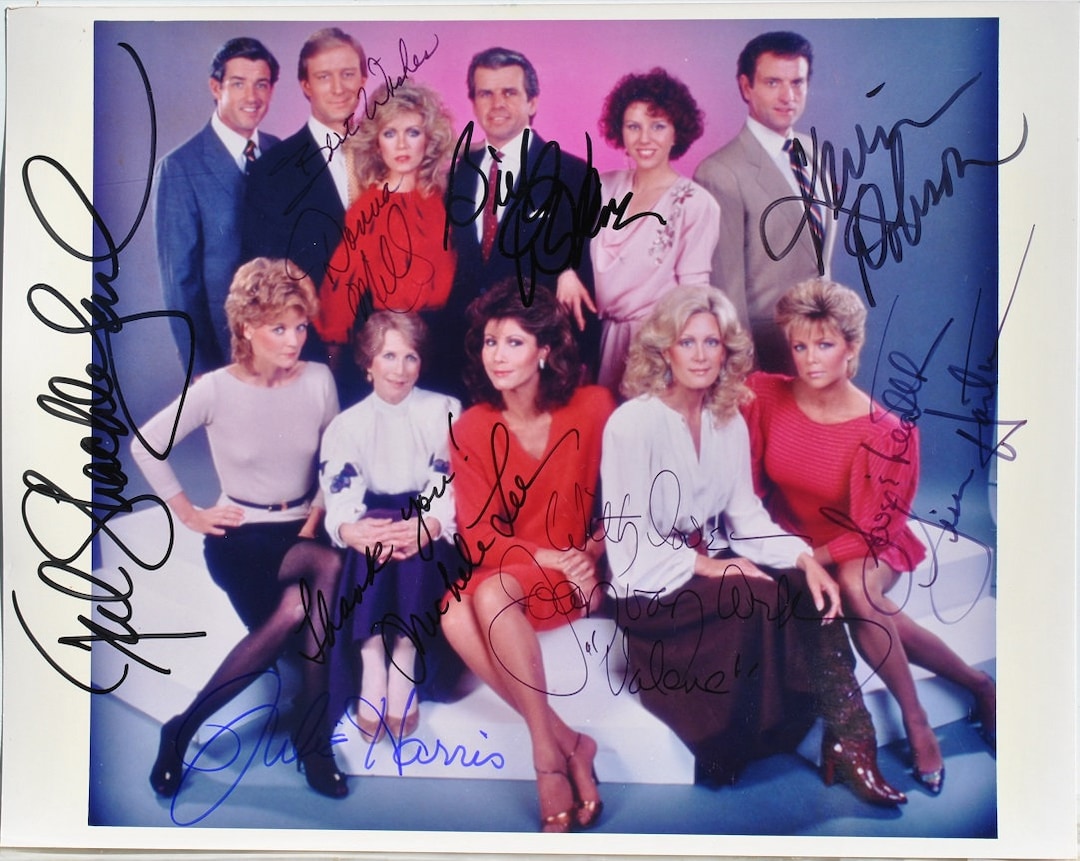 KNOTTS LANDING CAST Signed Photo X8 – Michele Lee, Donna Mills, Kevin ...
