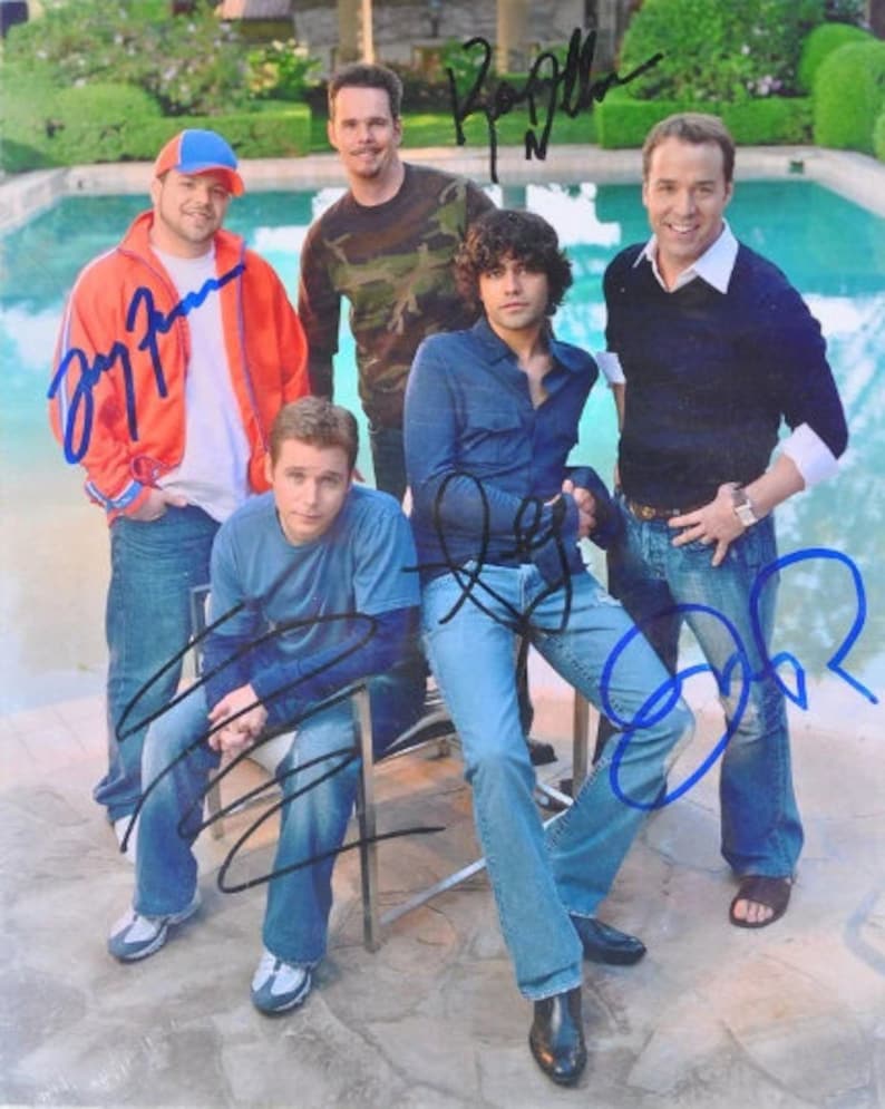 ENTOURAGE CAST SIGNED Photo X5 - Kevin Connolly, Adrian Grenier, Kevin ...