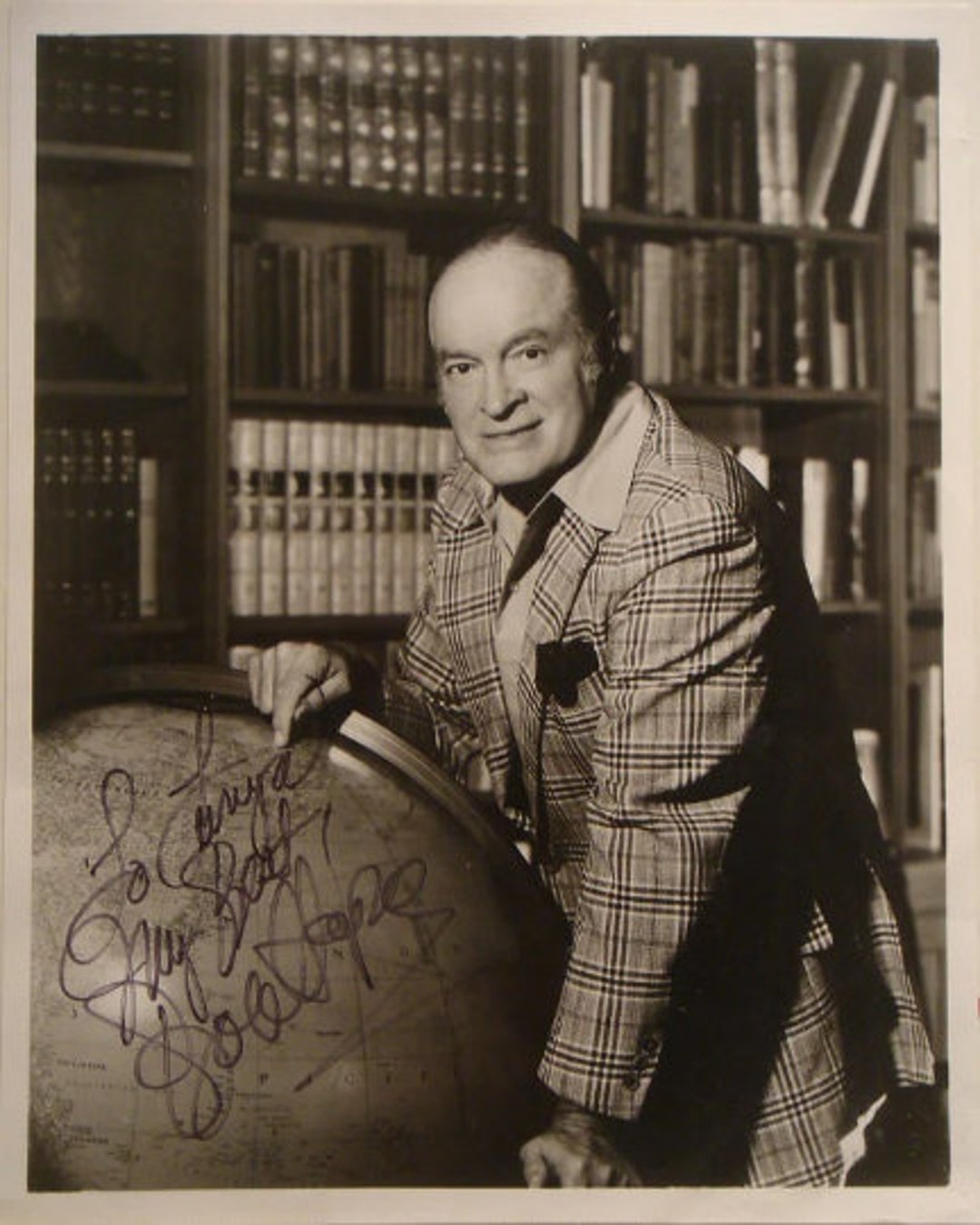 BOB HOPE SIGNED Photo - Road to Hong Kong...bali..singapore...zanzibar ...